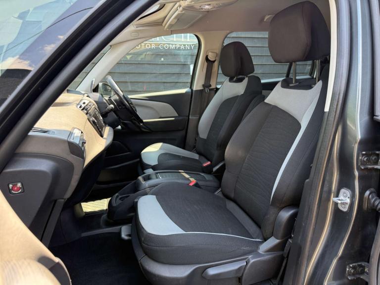 2015 Citroen C4 Picasso 1.6 C4 Grand Picasso Exclusive Blue HDi Auto ...