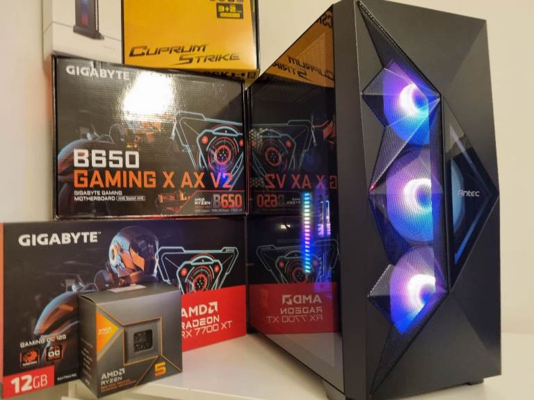 Gaming pc, RYZEN 5 RX 7700 XT - 32GB DDR5 VR 4K SSD 1TB COMPUTER AI ...
