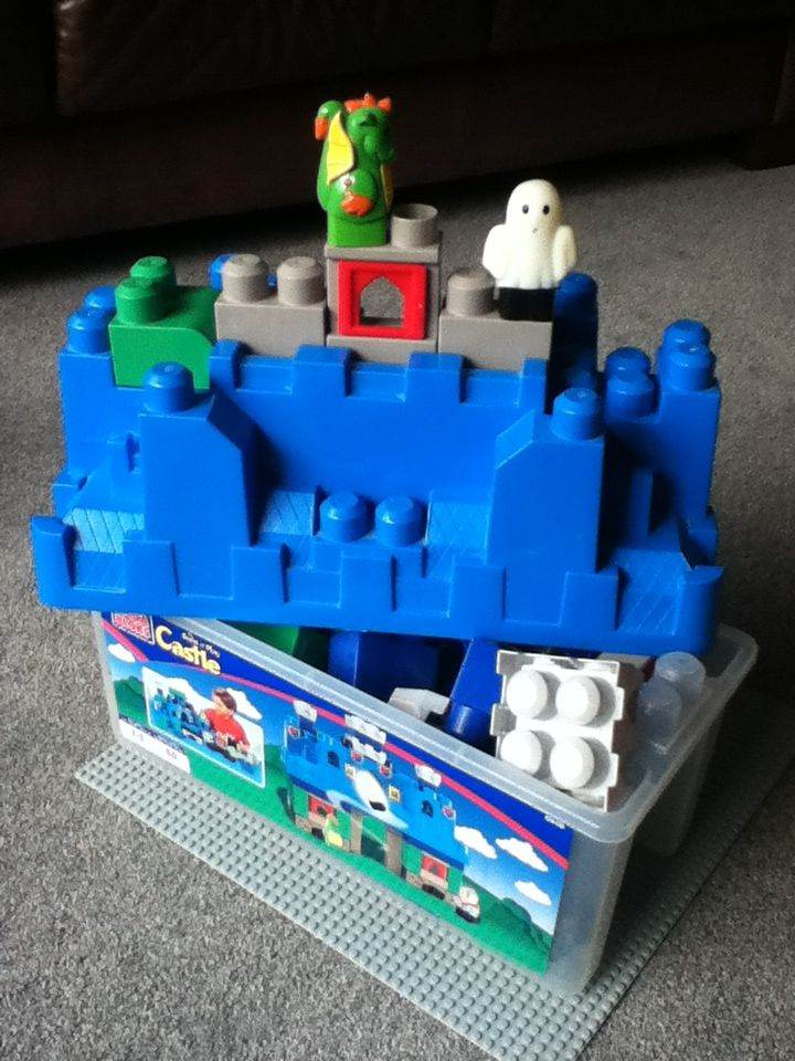 Megabloks build and play castle set | in Grove, Oxfordshire | Gumtree