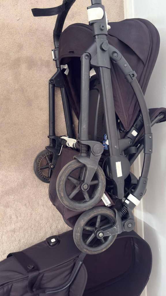 Bugaboo bee 6 pushchair with baby bassinette, £100.00 for Sale