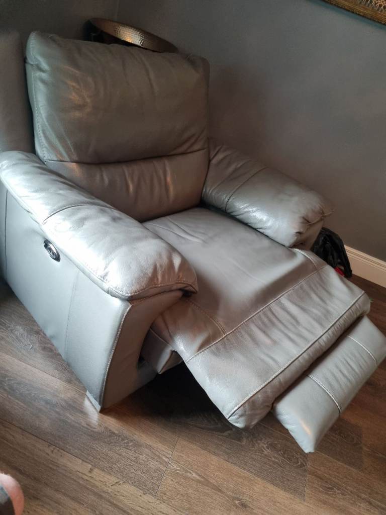 Elephant grey real leather electric recliner armchair can deliver for Sale