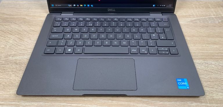 Dell i5 11thGen 8GB 256GB SSD UltraFast Slimline Full HD Laptop ...