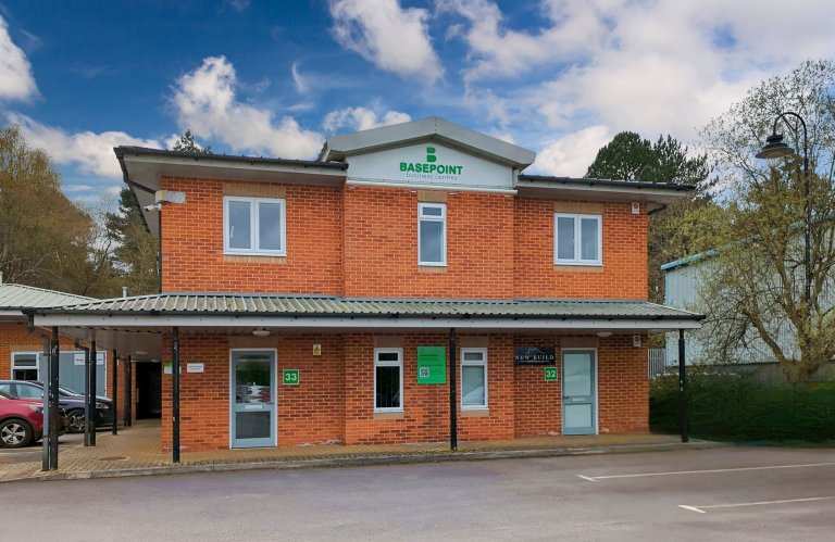 Office Space in Romsey SO519AQ with 5 Workstations for Teams | in ...