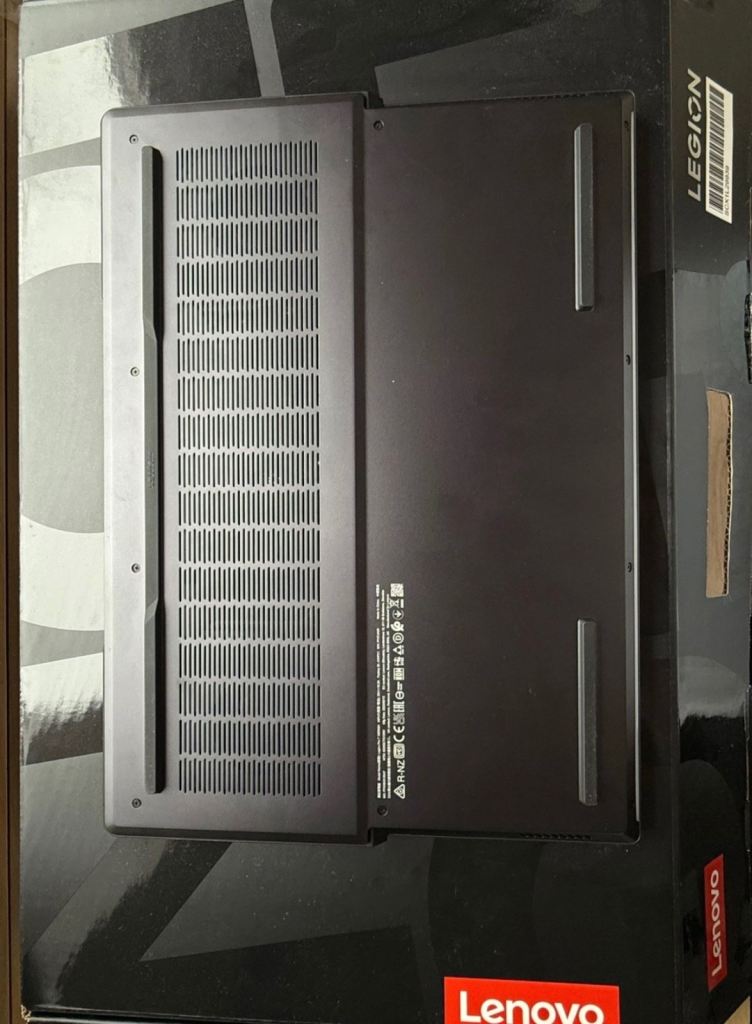 Lenovo Legion Pro 7i i9 RTX 4090 16gb VRAM 32gb RAM *WARRANTY 13900HX ...