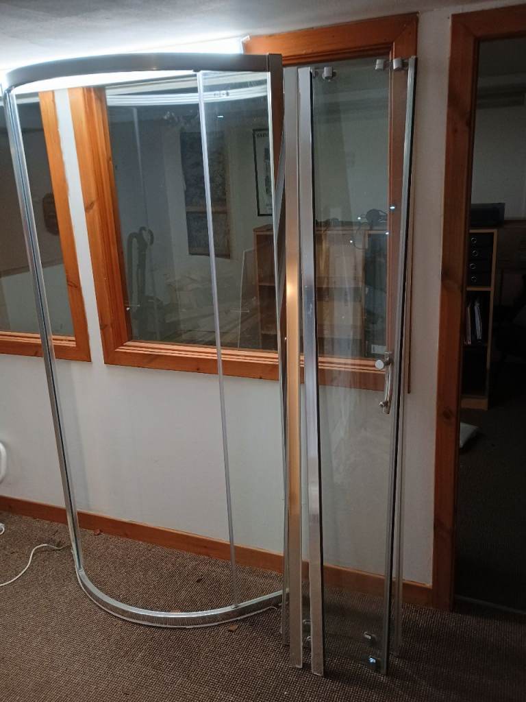 Corner shower enclosure | in Perth, Perth and Kinross | Gumtree