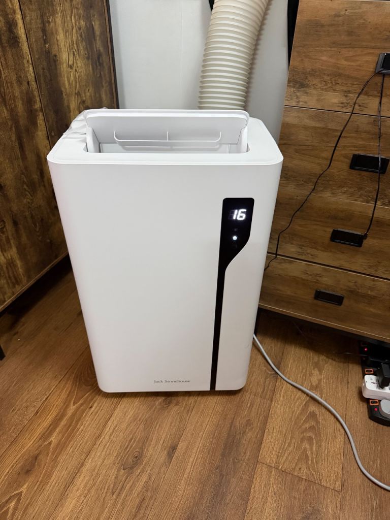 Brand New Air Conditioner. Possible Delivery. , £500.00 for Sale